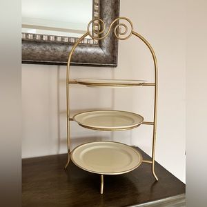 Dining | Stunning 3 Tier Plate Rack | Poshmark